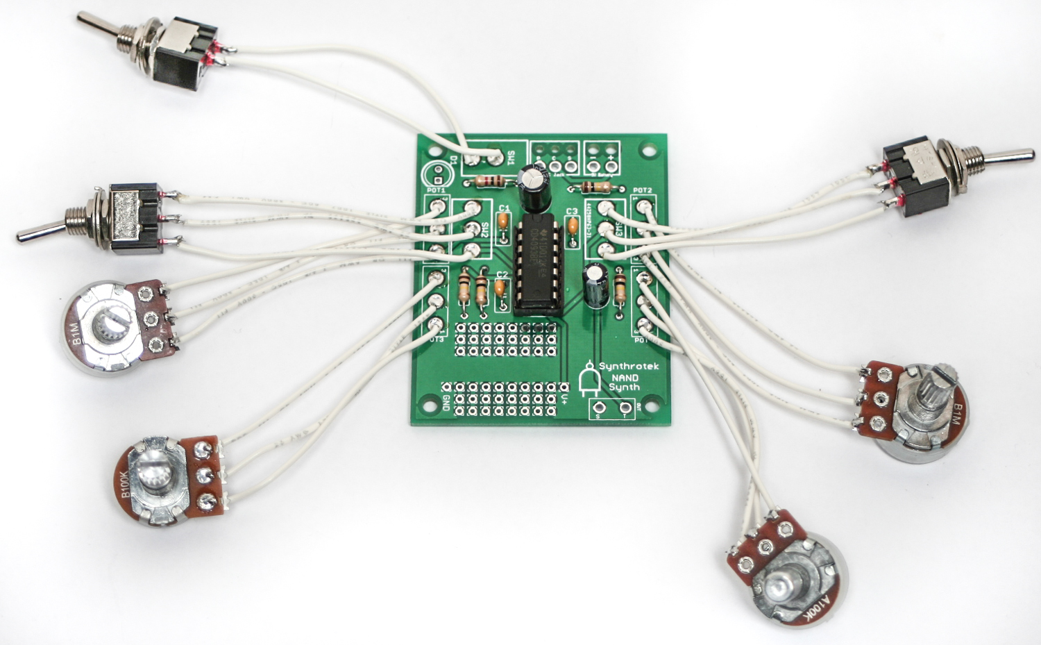 4093 Chaos NAND Synth Assembly Instructions – Synthrotek