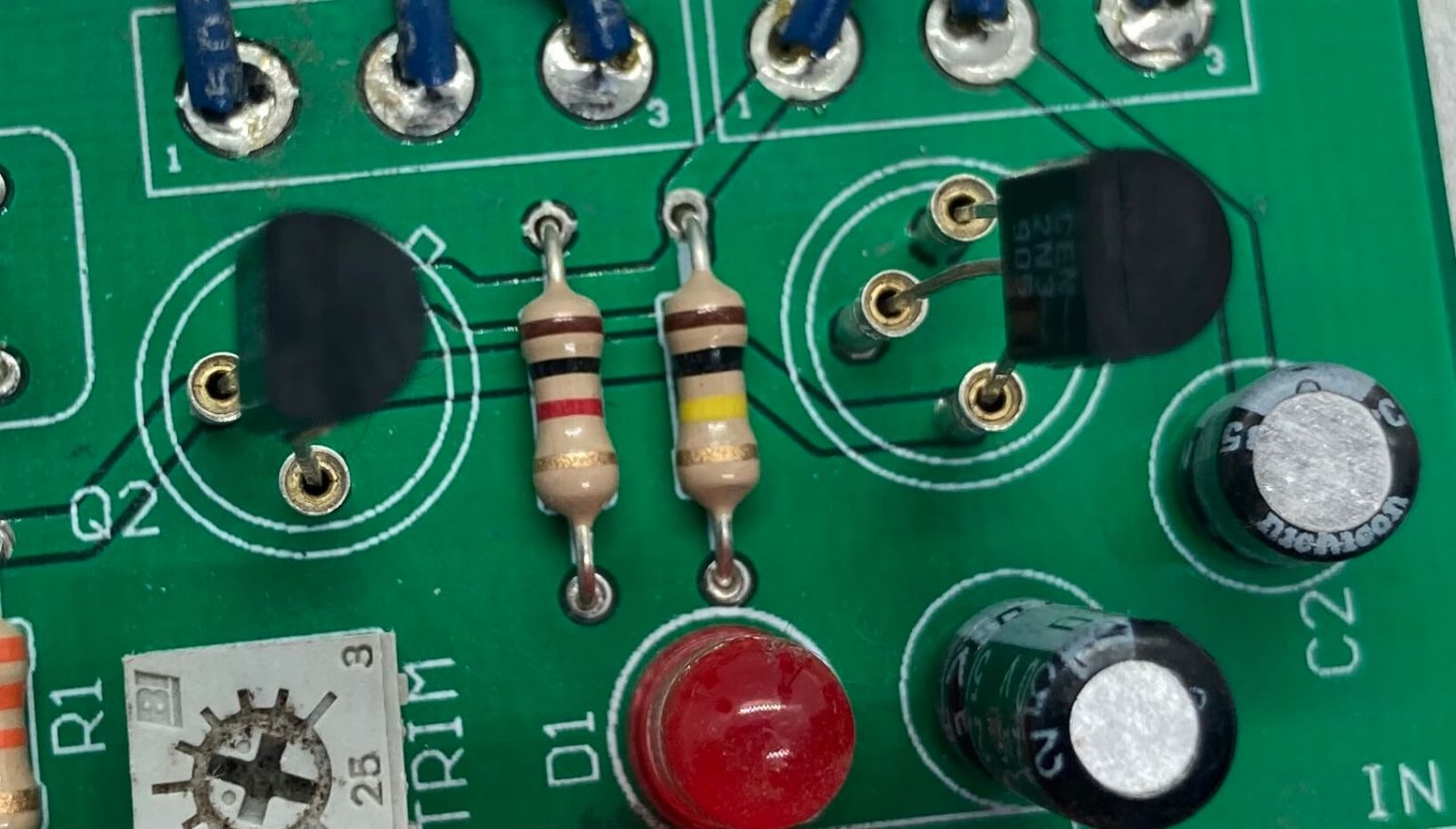 Arbiter Fuzz Face Clone – Assembly Instructions – Synthrotek